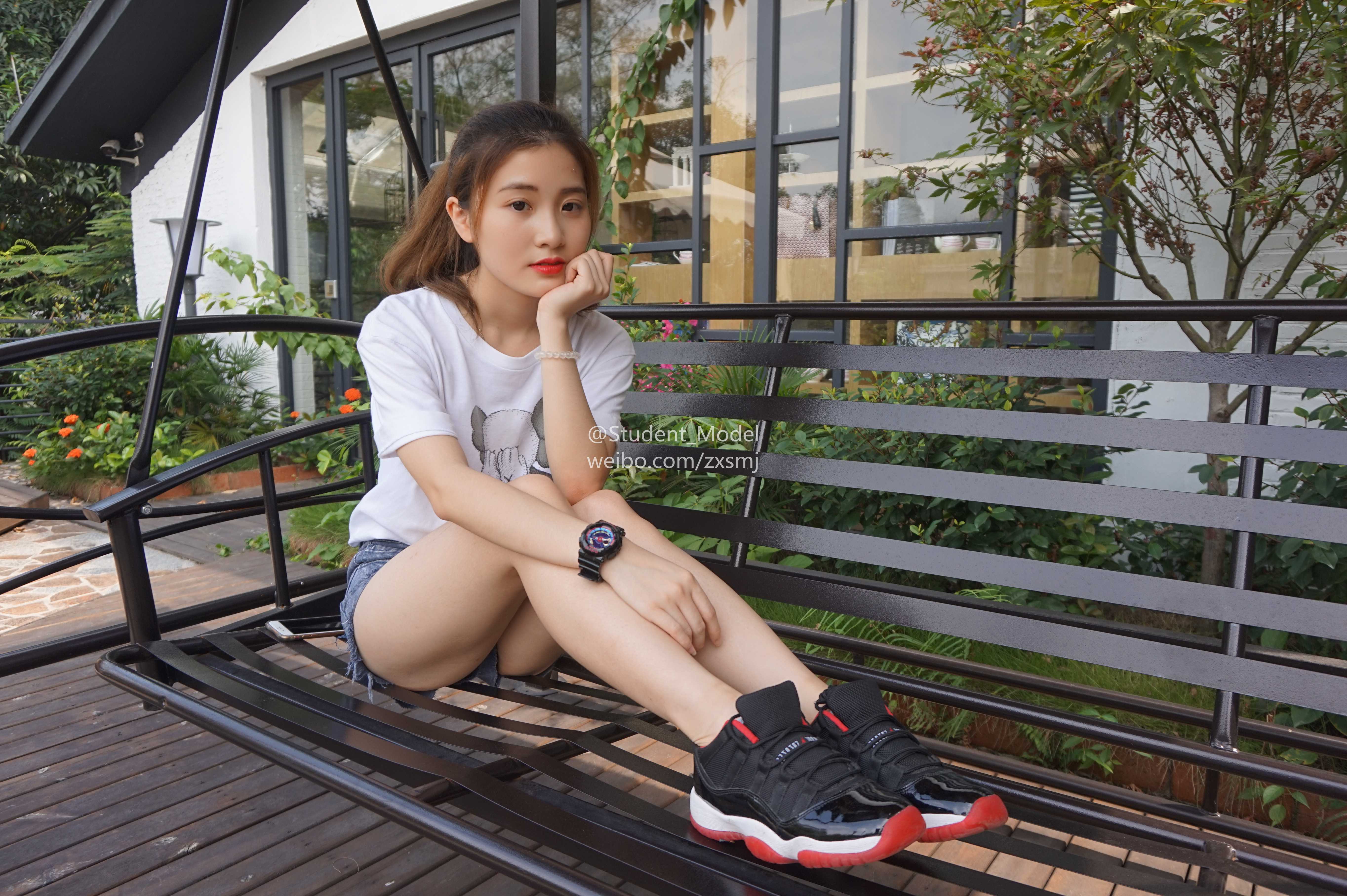 Student Model AAYY 66P - 库里丝